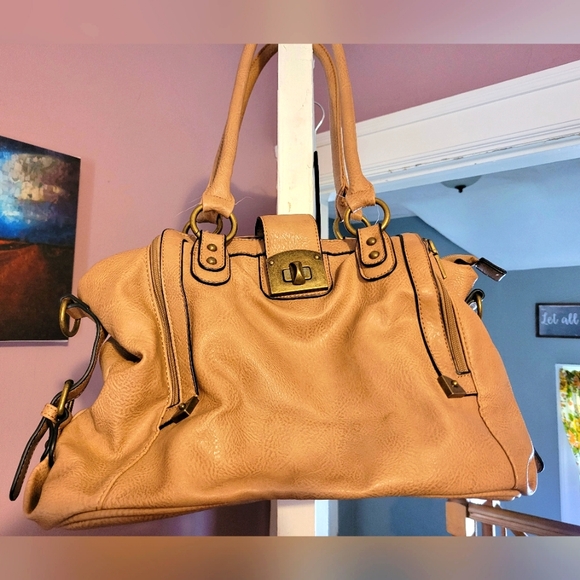 Black Rivet | Bags | Leather Shoulder Bag Black Rivet | Poshmark